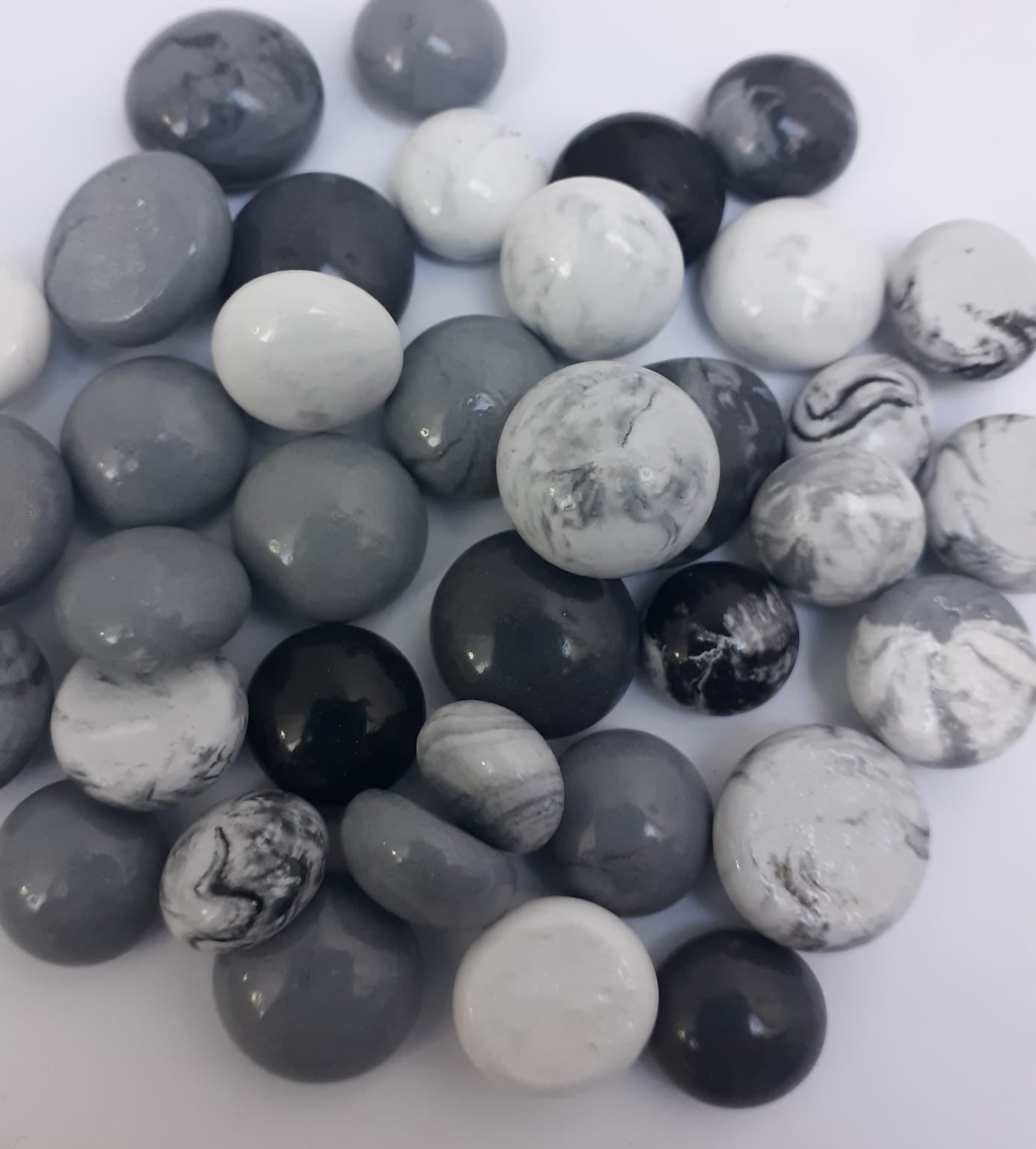 Gemas Gama negro 50grs, de pasta vitrea, entre 7 y 15 mm, para ...